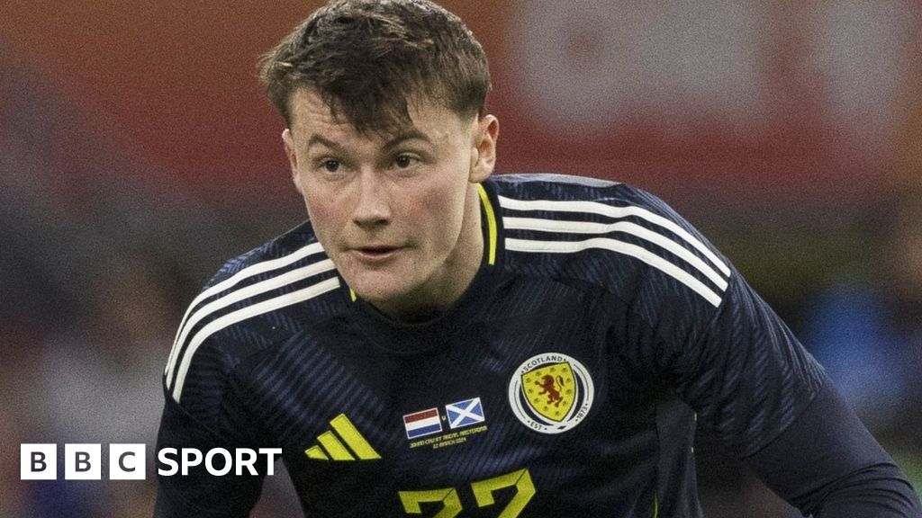 Nathan Patterson: Everton and Scotland right-back ruled out for season ...