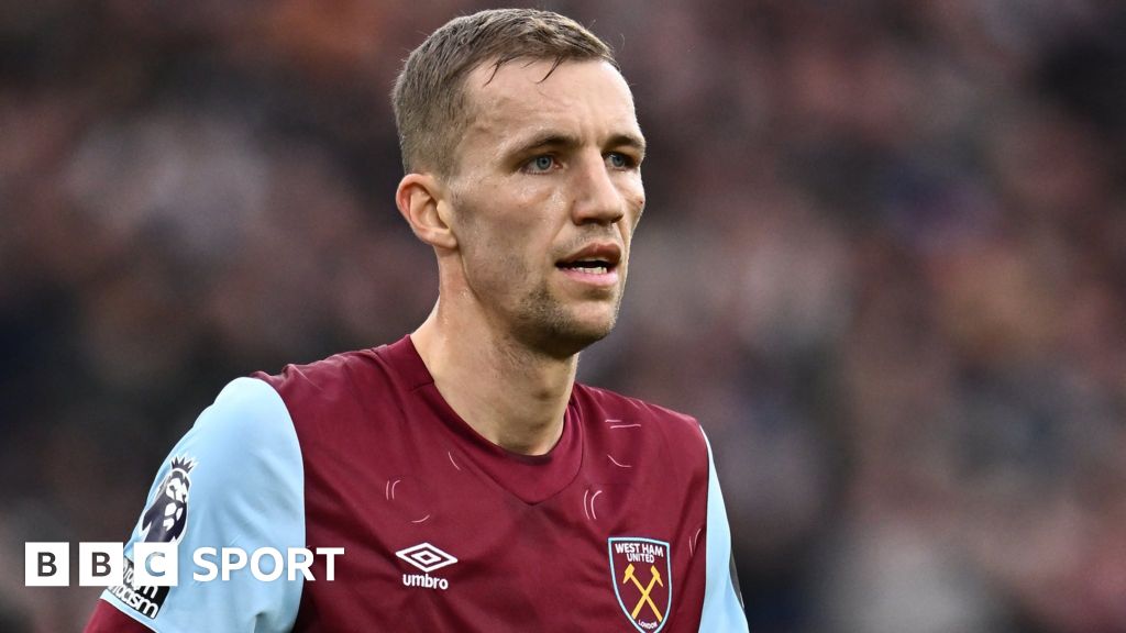 Tomas Soucek: West Ham midfielder signs new contract until June 2027 ...
