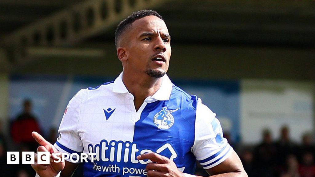 Scott Sinclair: Bristol Rovers winger signs new one-year contract - BBC ...