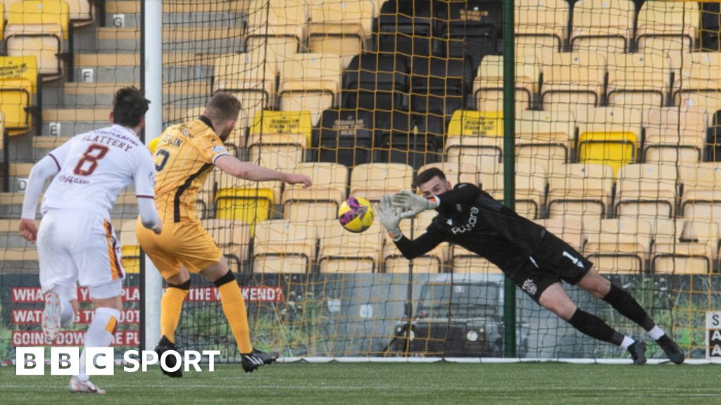 We have to start taking our chances - Kelly - BBC Sport