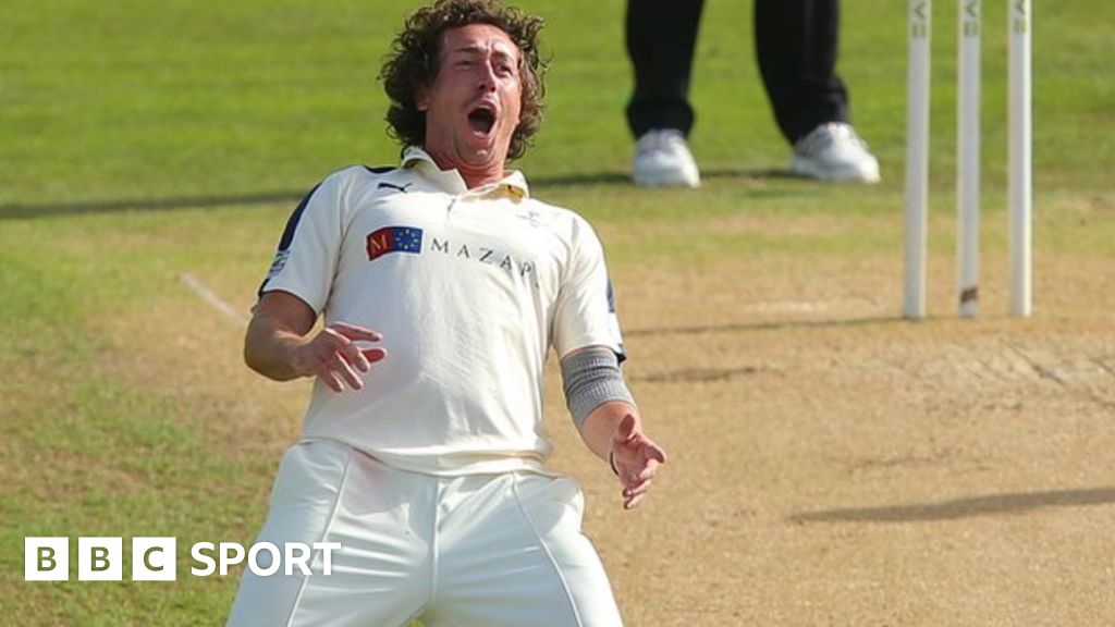 Ryan Sidebottom: Jason Gillespie praises 'amazing professional' - BBC Sport