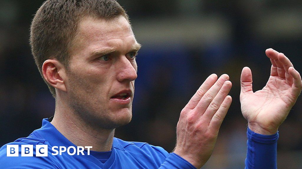 Craig Gardner: Birmingham City re-sign West Brom midfielder for ...