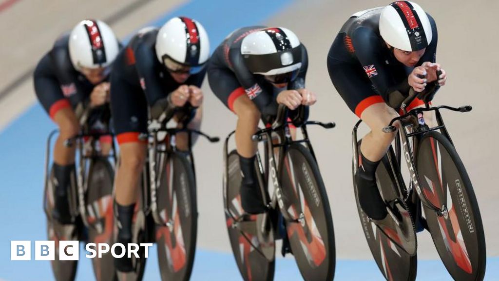 Olympic Games 2024: Welsh cycling trio complete bronze pursuit - BBC Sport