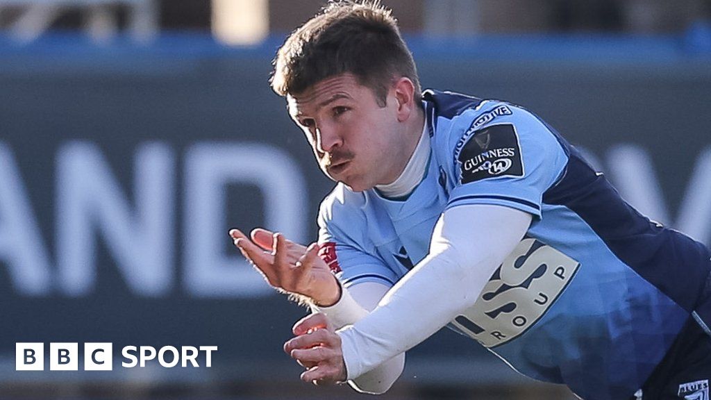 Dragons sign Cardiff scrum-half Lewis Jones on loan deal - BBC Sport