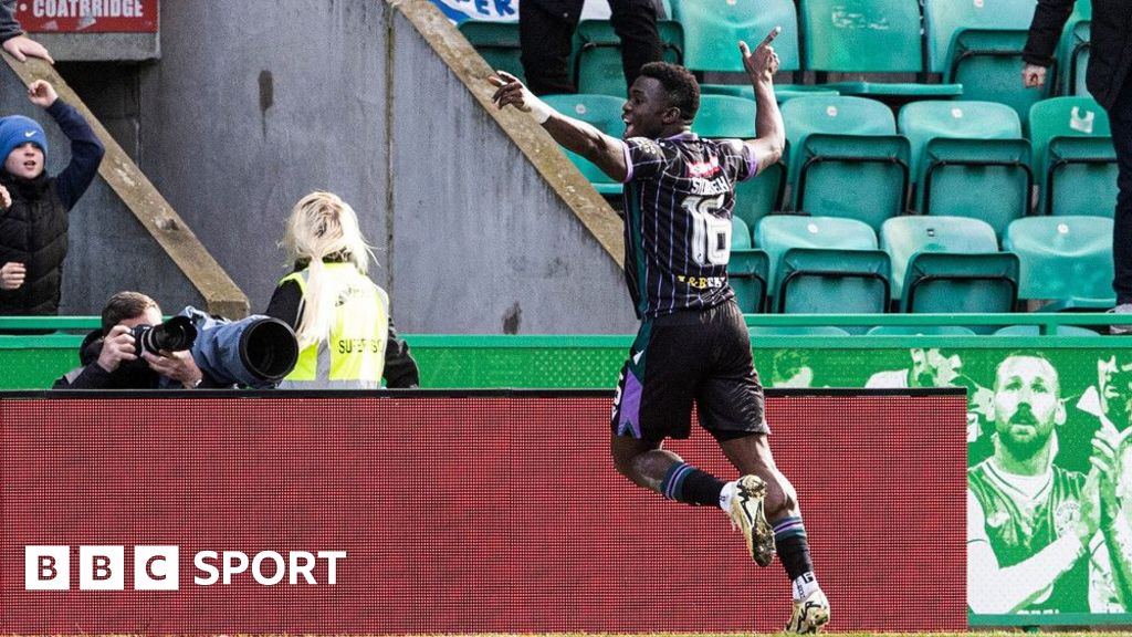 Sidibeh picked in TOTW - BBC Sport