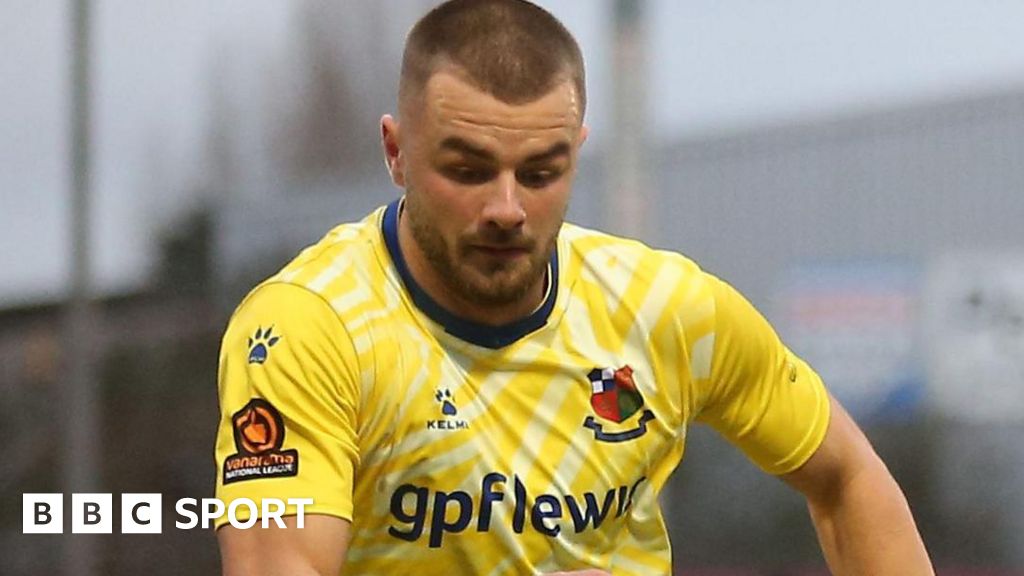 Charlie Barker: Crawley Town sign Wealdstone defender - BBC Sport