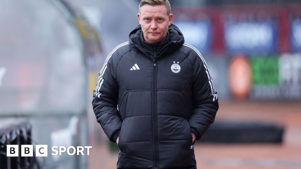 Aberdeen 'simply need to win' Dundee clash - Lewis - BBC Sport