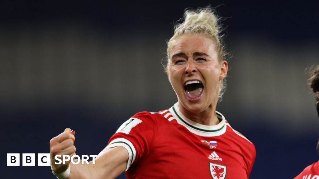 Rhiannon Roberts: Wales defender signs for Real Betis Women - BBC Sport