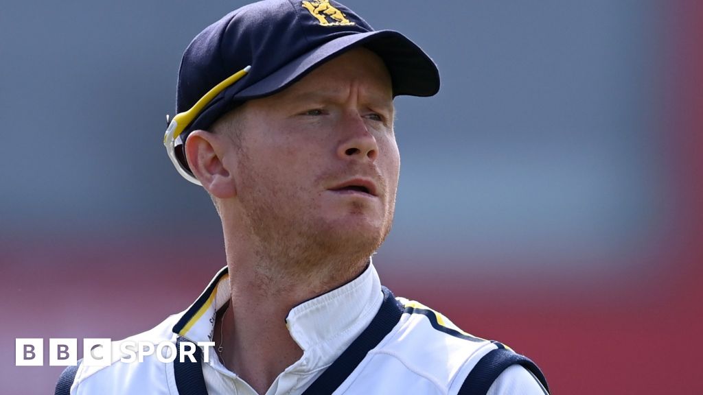 Alex Davies: Warwickshire wicketkeeper succeeds Will Rhodes as captain ...