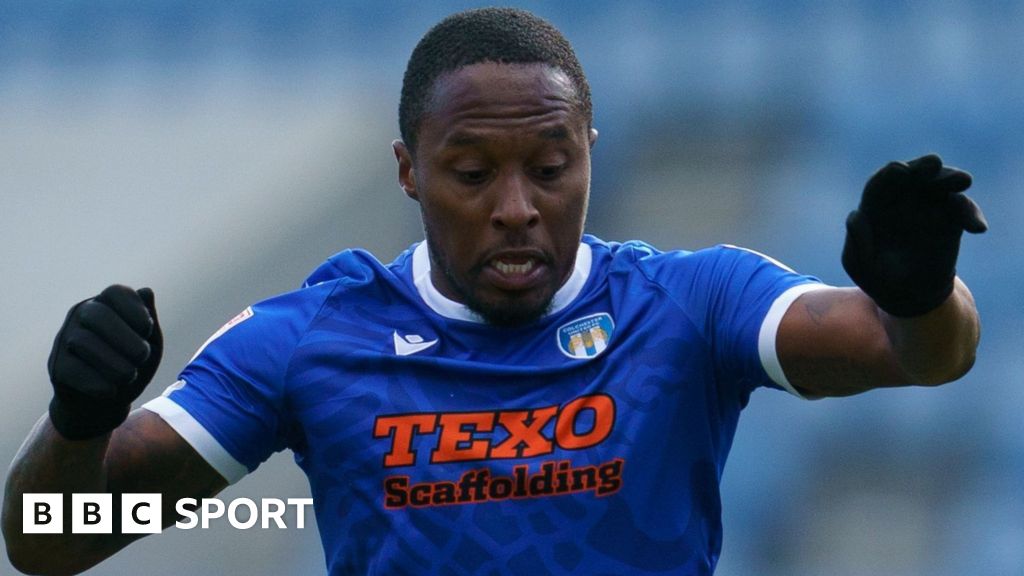 Callum Harriott: Gillingham sign free-agent winger on short-term deal ...