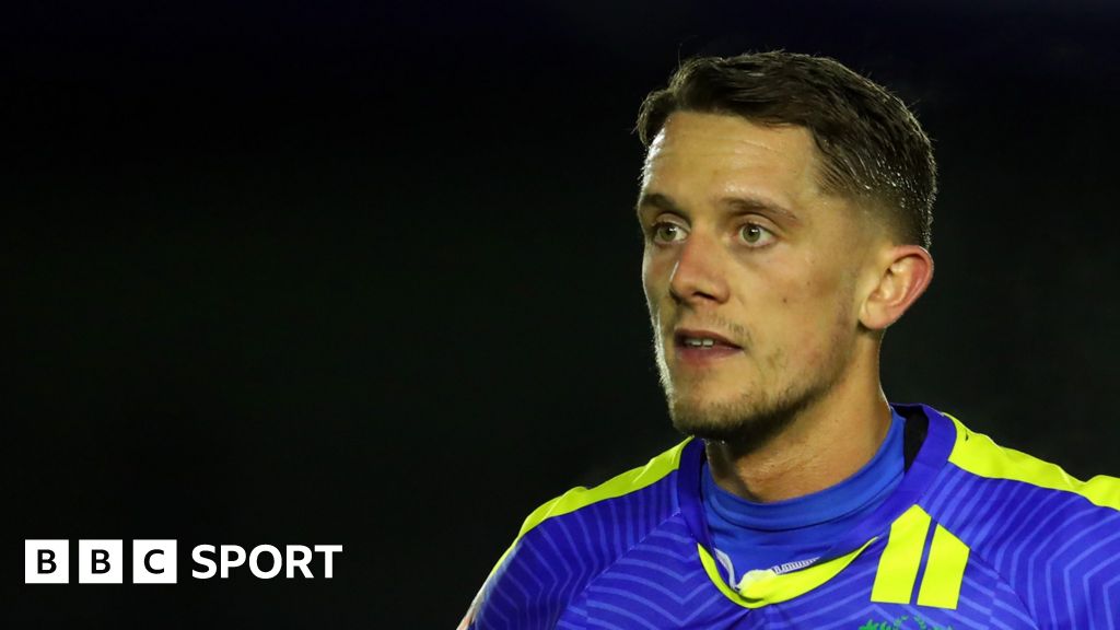 James Ball: Rochdale sign midfielder from Solihull Moors for ...