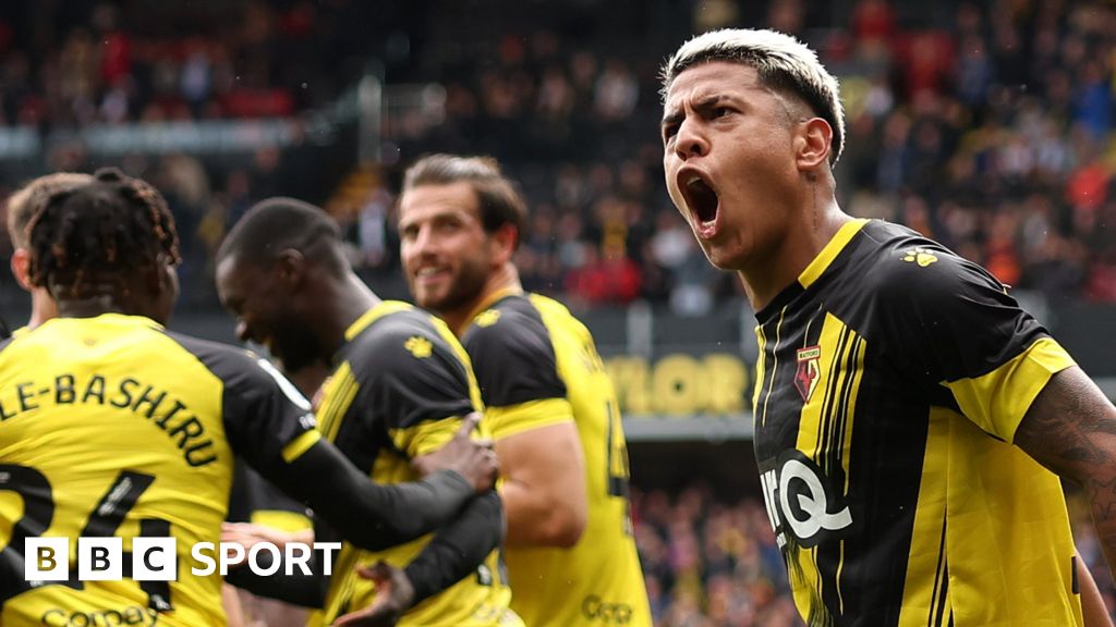 Watford 4-0 QPR: Valerien Ismael begins Hornets reign with big Championship win - BBC Sport