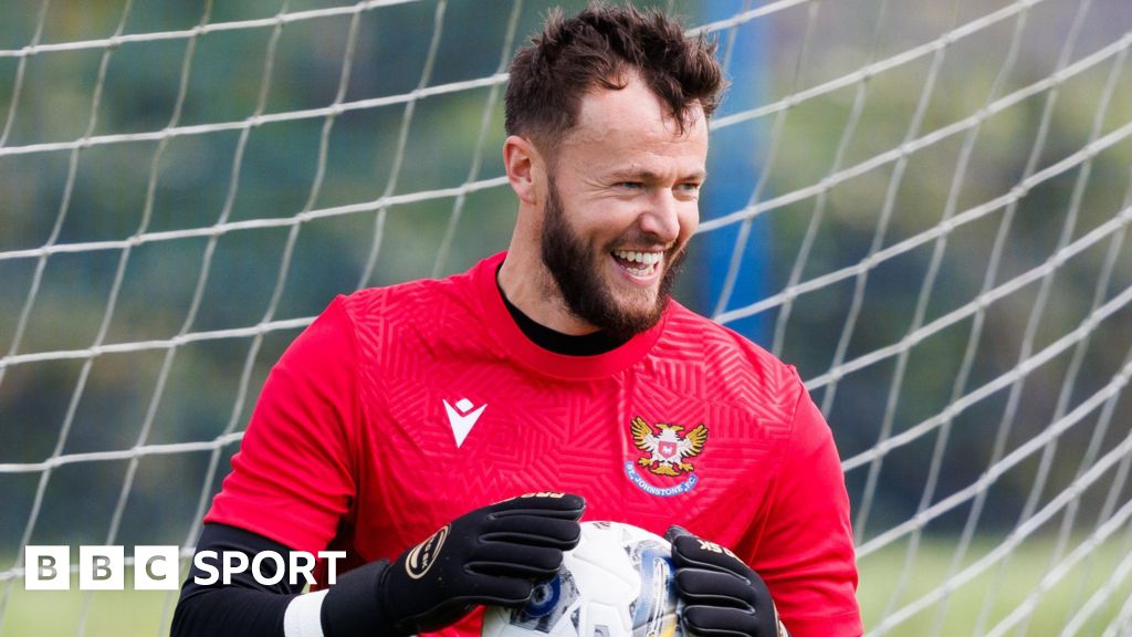 Dundee Utd sign Crewe goalkeeper Dave Richards on two-year deal - BBC Sport