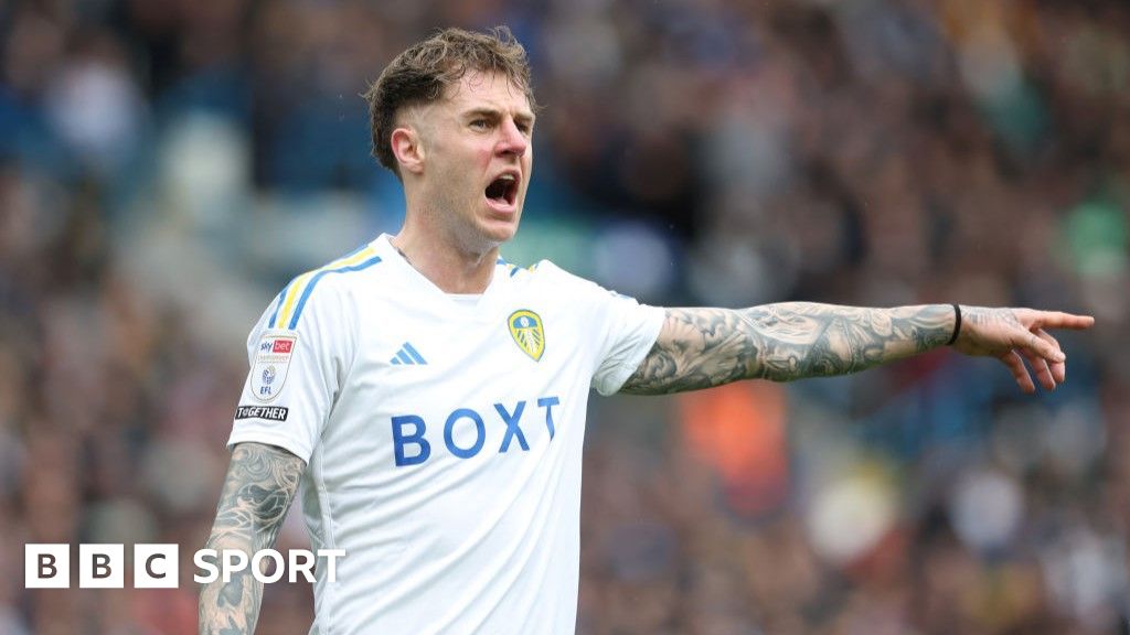 Leeds United: Watch - Joe Rodon interview on return to the club - BBC Sport
