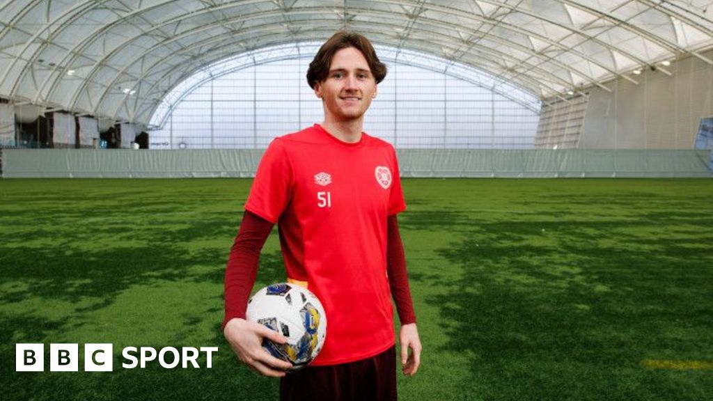 'I'm starting to come into a bit of consistent form,' says Lowry - BBC ...