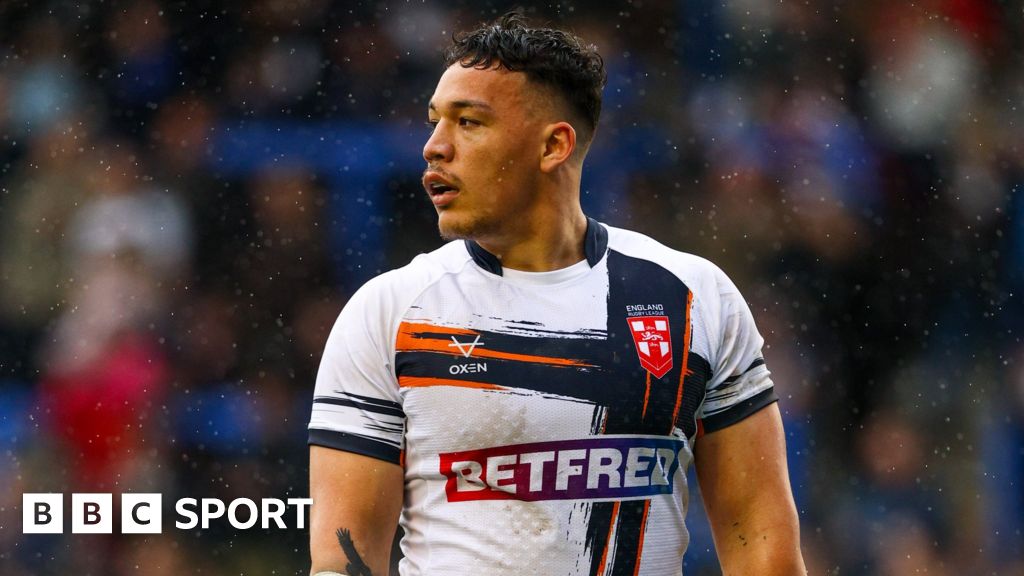 Tyler Dupree: Salford Red Devils refuse prop's transfer request - BBC Sport