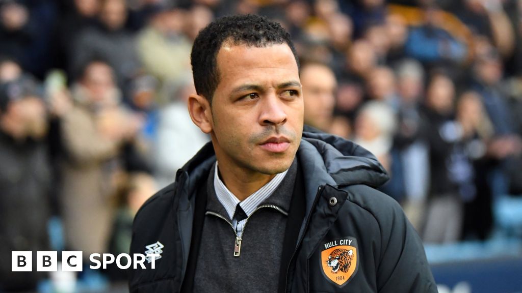 Hull City 1-2 Reading: Ryan Longman own goal gives Royals victory - BBC ...