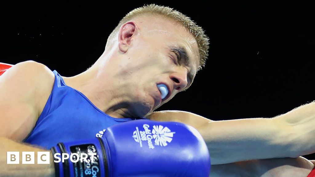 Commonwealth Games: NI boxers Walker and Walsh reach quarter-finals ...