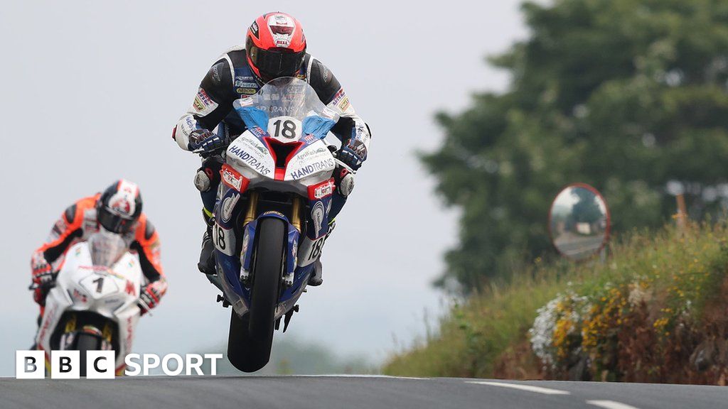 Isle of Man TT: Phil Crowe targets 130mph lap - BBC Sport