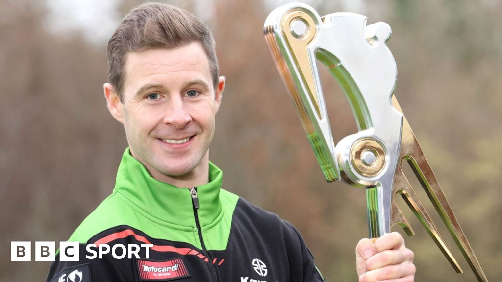 Jonathan Rea upbeat about 2022 prospects after winning award for record ...