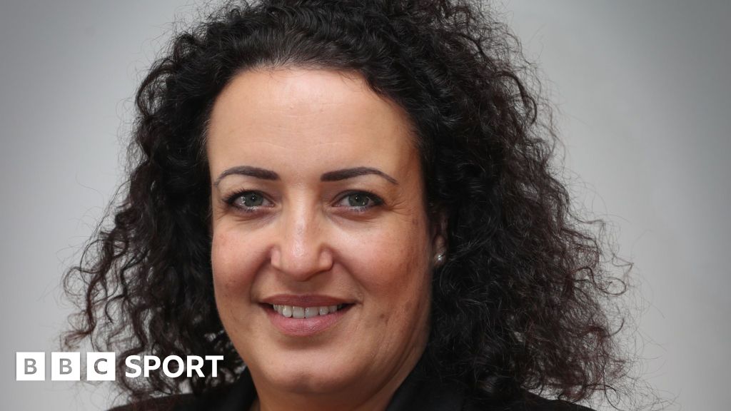 Wrexham: Fleur Robinson named chief executive - BBC Sport