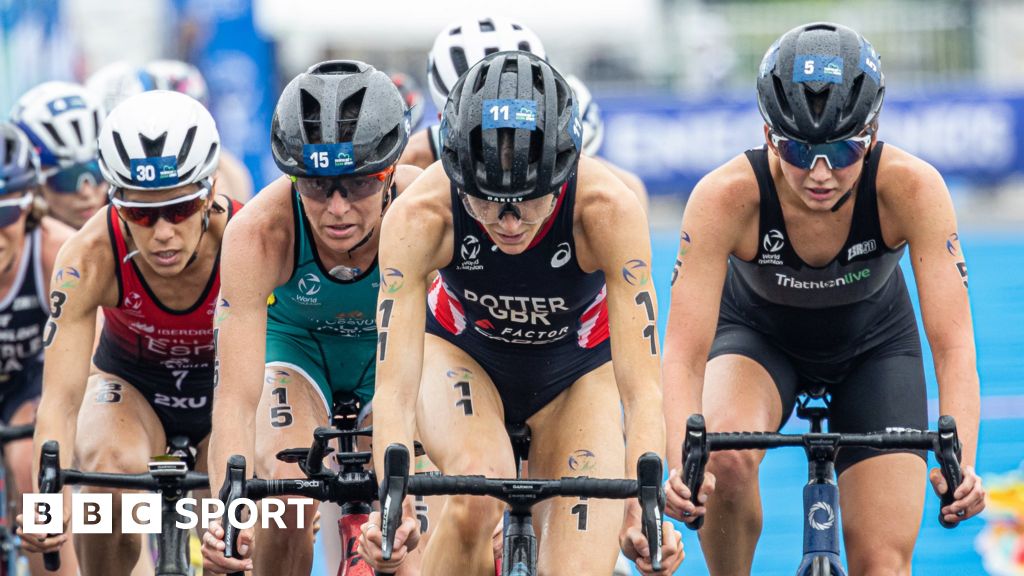 World Triathlon Championship Series: GB's Beth Potter & Alex Yee win opener - BBC Sport
