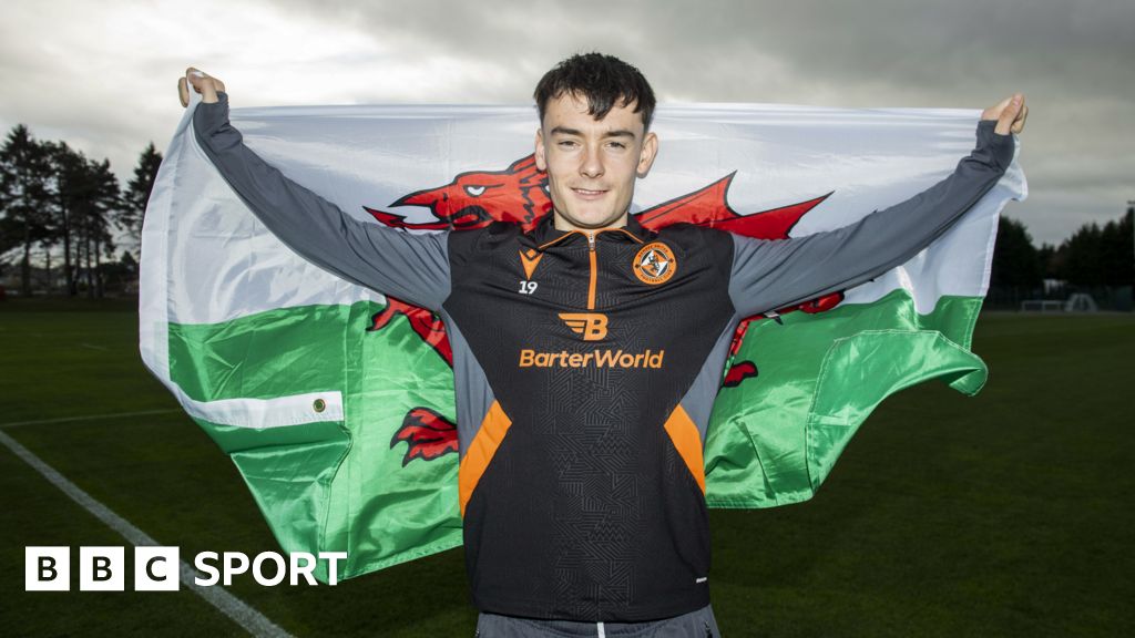 Levitt grateful to United as he realises World Cup dream - BBC Sport