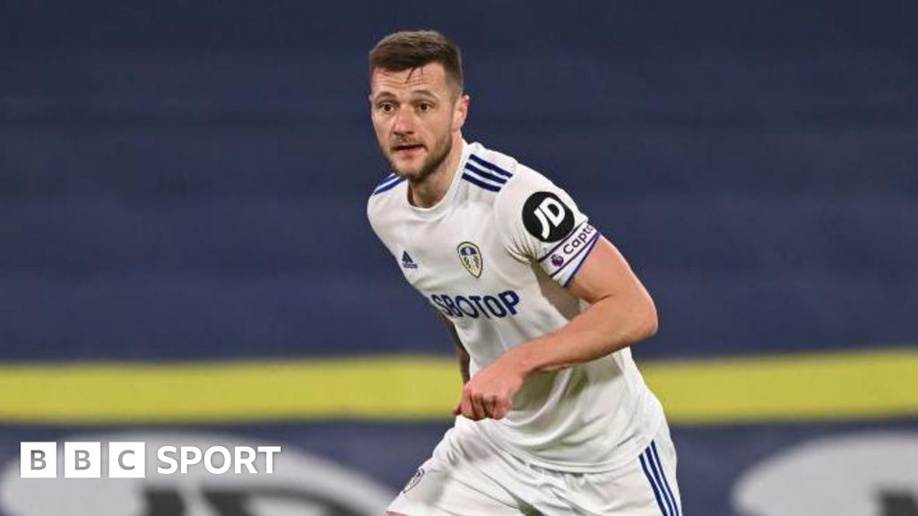 Liam Cooper: Leeds United captain fit to face Burnley - BBC Sport