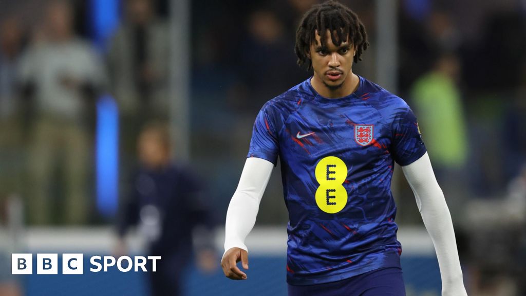 'Alexander-Arnold doesn't get as much freedom with England' - BBC Sport