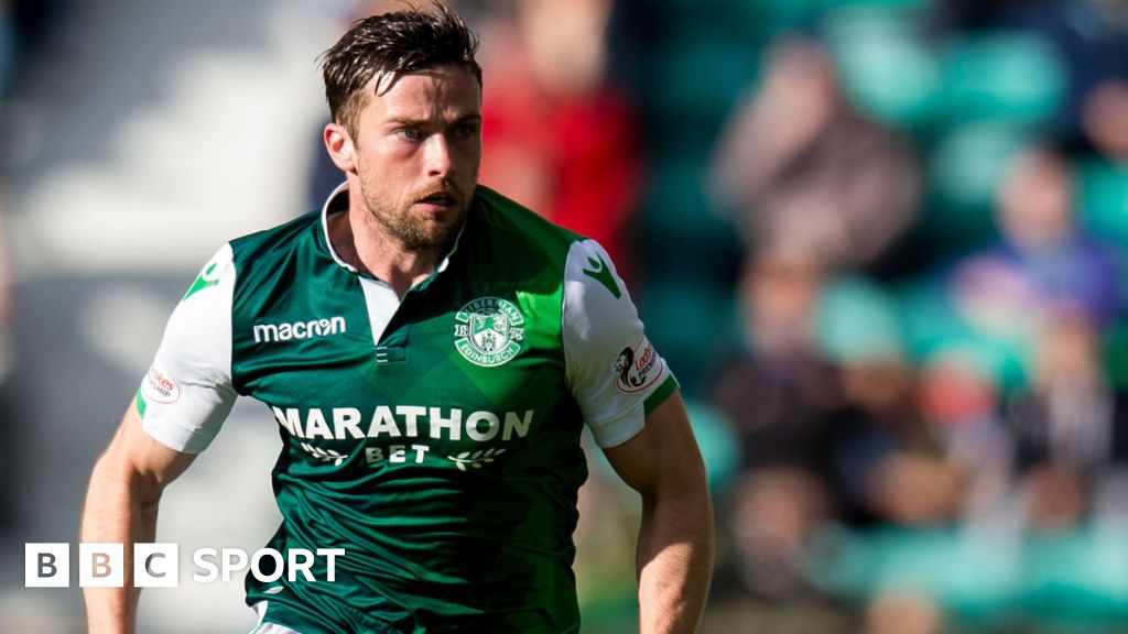 Lewis Stevenson: Hibernian full-back extends contract until 2021 - BBC ...
