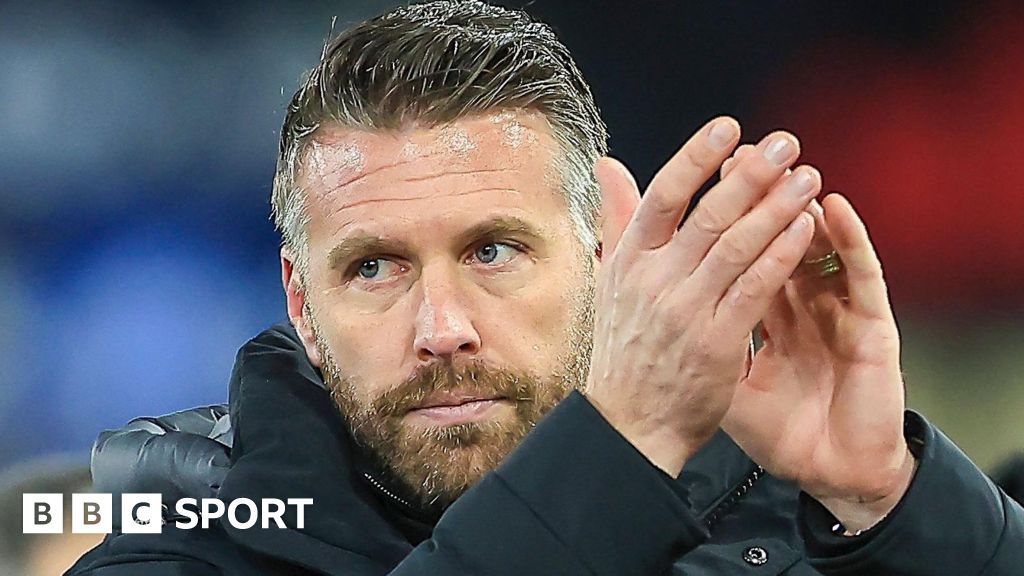 Rob Edwards releases statement after leaving Luton Town - BBC Sport