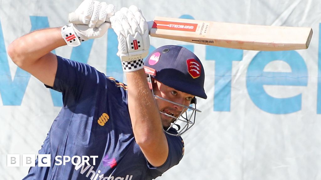 Nick Browne Signs Contract Extension with Essex | VT News