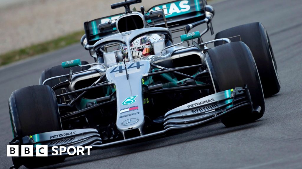 F1 testing: Mercedes under pressure from easy-to-drive Ferrari - BBC Sport
