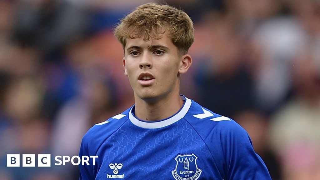 Isaac Price: Teenage Northern Ireland midfielder joins Standard Liege ...