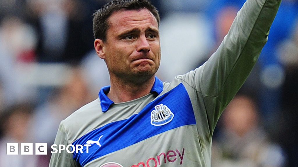 Sunderland sign ex-Newcastle goalkeeper Steve Harper - BBC Sport
