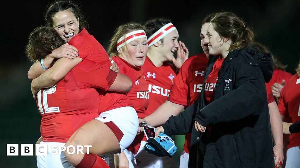 Women's Six Nations: Teen Lleucu George on last-gasp penalty drama ...