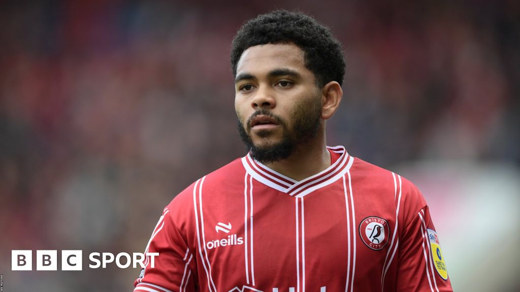 Jay Dasilva: Defender among four to depart Bristol City - BBC Sport