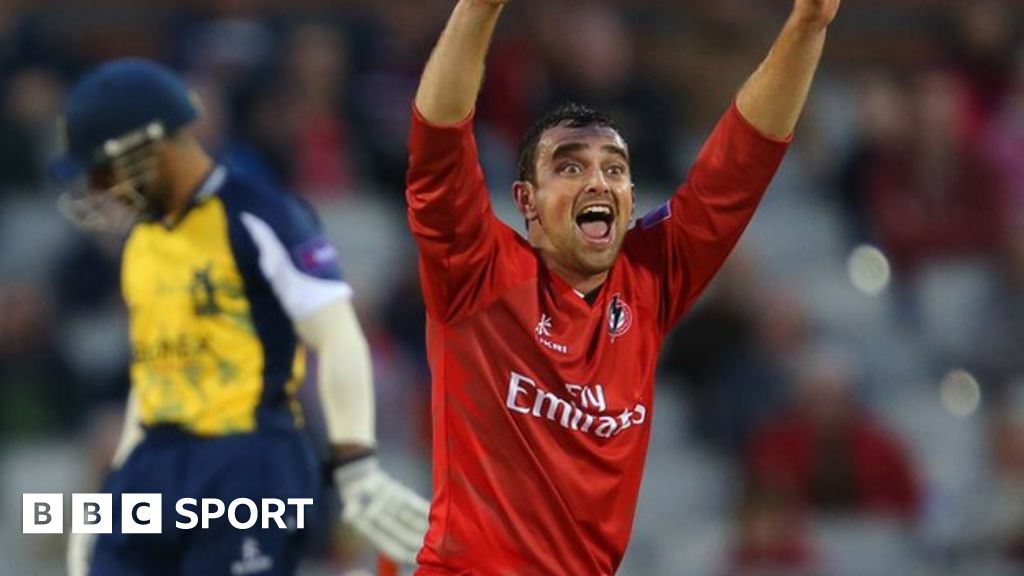 Stephen Parry: Lancashire spinner considering loan move - BBC Sport