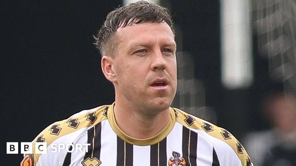 MK Dons add Carl Magnay to first-team coaching staff - BBC Sport