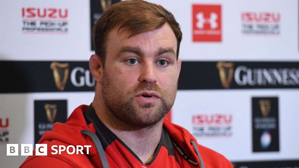 WillGriff John: Scarlets sign prop from Sale - BBC Sport