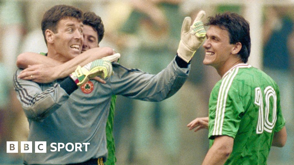 Pat Bonner: Former Celtic & Republic of Ireland goalkeeper picks his ...