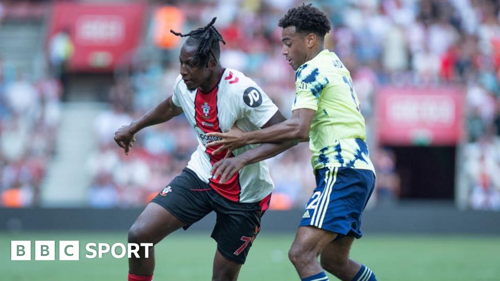 Leeds v Southampton: Team news - BBC Sport