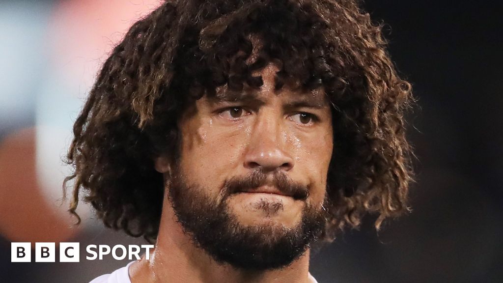 Kevin Proctor sacked by Gold Coast Titans after vaping in toilet ...