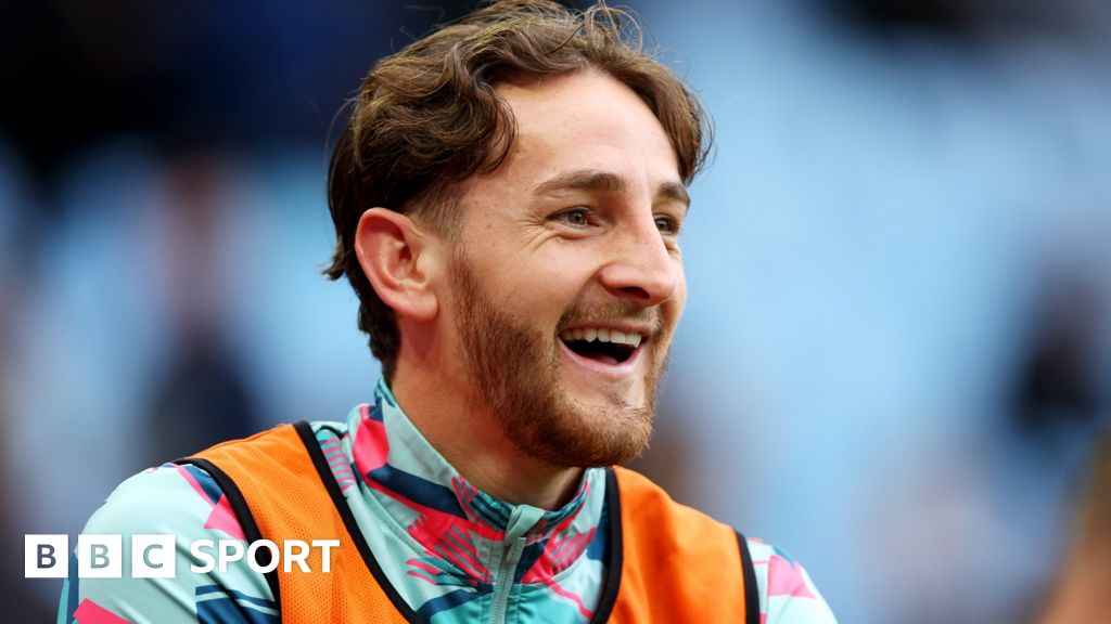 Tom Lockyer: Luton manager Rob Edwards says captain's training ground ...