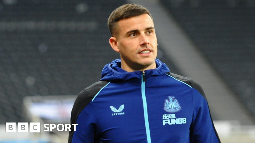 Karl Darlow: Leeds United sign Newcastle keeper on a three-year deal ...