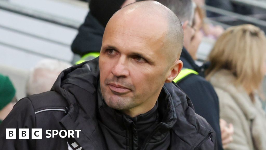 Matthew Etherington: Colchester United sack head coach - BBC Sport