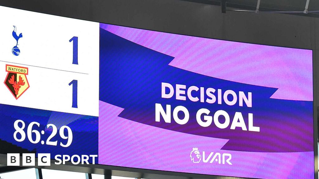 Tottenham 1-1 Watford: Dele Alli saves Spurs amid VAR confusion - BBC Sport
