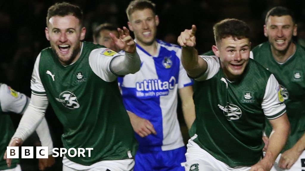 Plymouth Argyle 2-0 Bristol Rovers: Pilgrims close in on League One ...