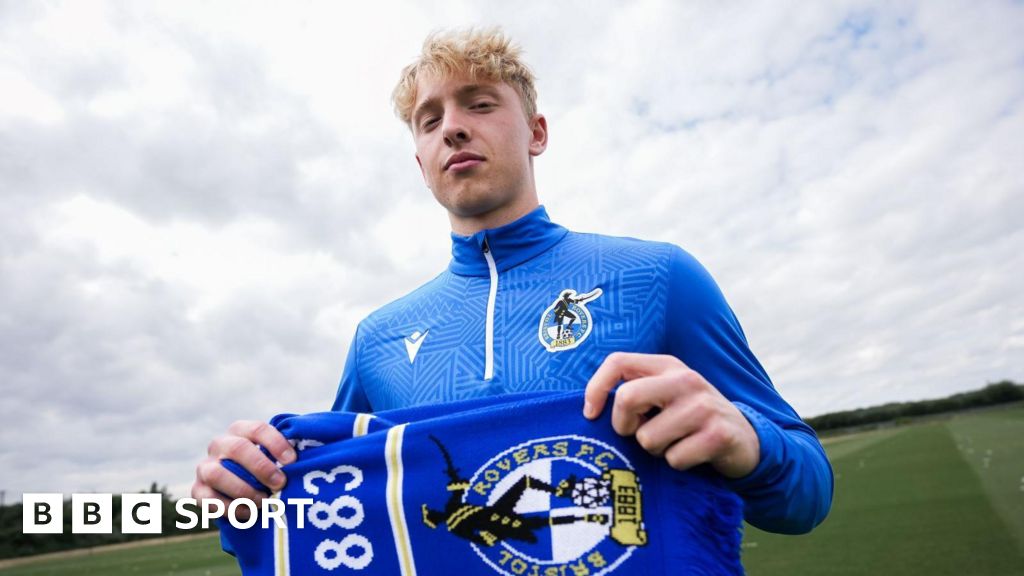 Dan Ellison: Bristol Rovers sign Chippenham defender on two-year deal ...