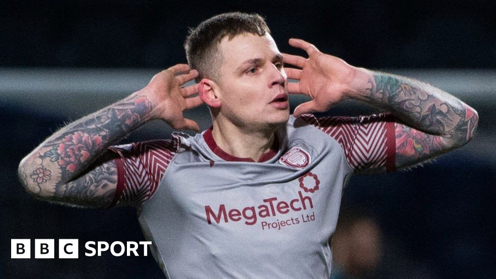 Raith Rovers 2-2 Arbroath: Goalkeeper Adams scores screamer in dramatic ...